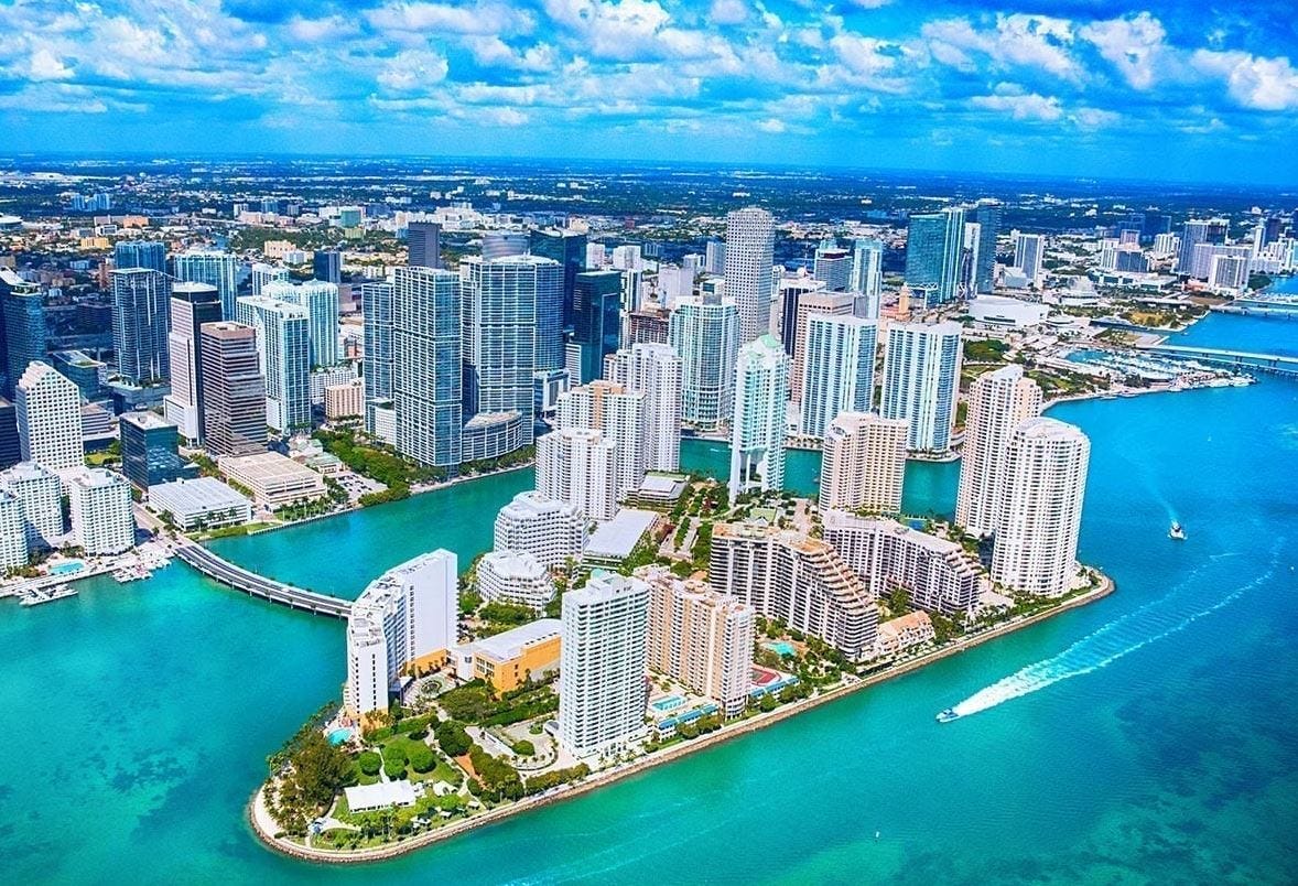 Custom Labels Miami | LabelValue.com